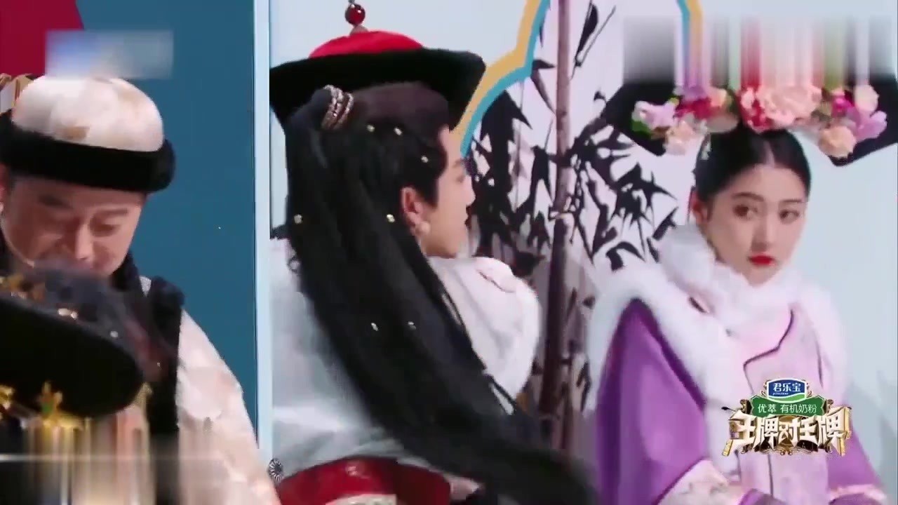 双人传递台词,华晨宇猛地抱宋亚轩,关晓彤瞳孔地震丨王牌对王牌