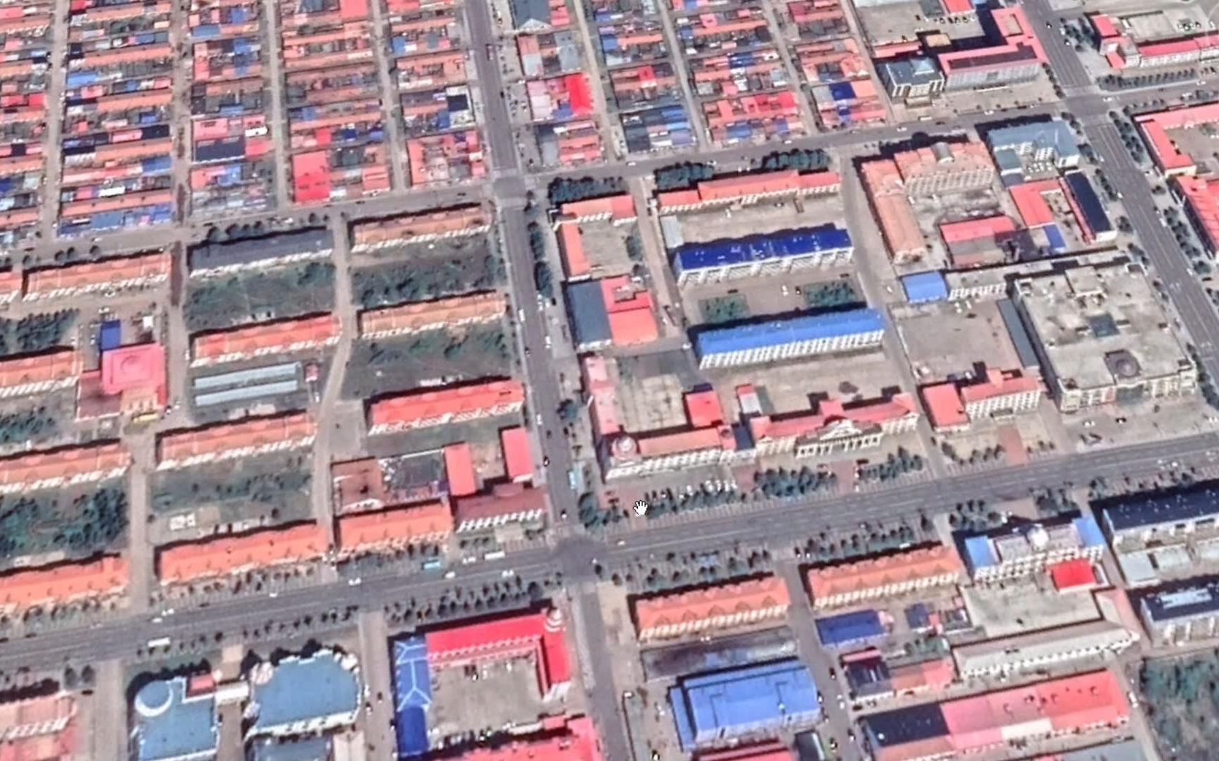 卫星地图看我国最北端的城市漠河市,整洁的市区治好了我的强迫症