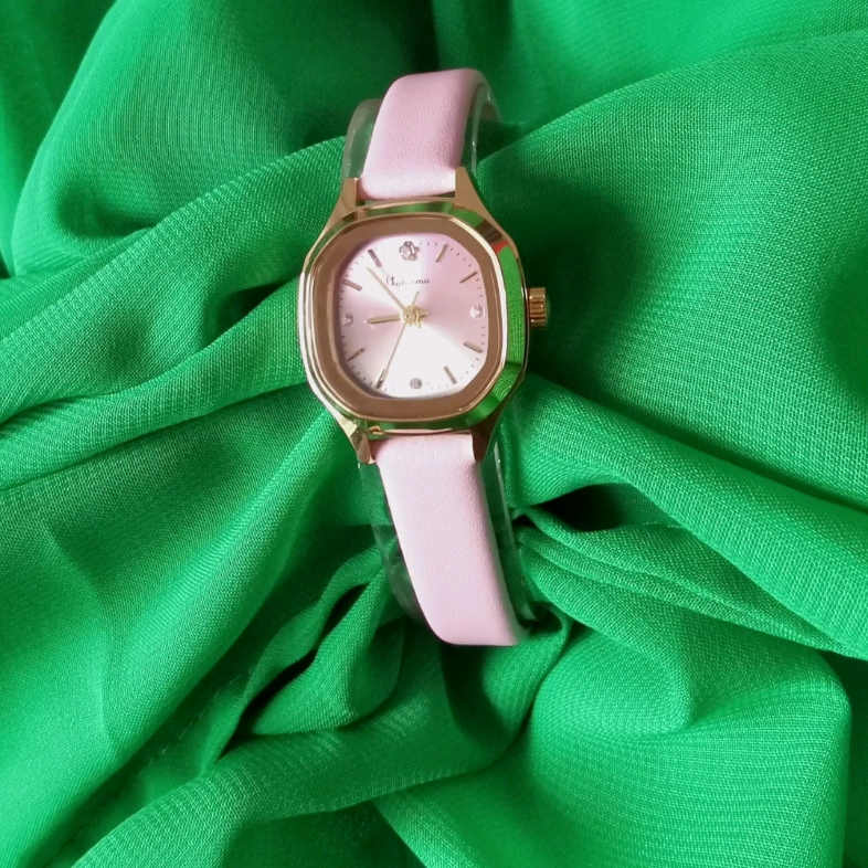 粉色是女性专属颜色 不会撞款的老国货手表粉色是女生专属的颜色,哪...