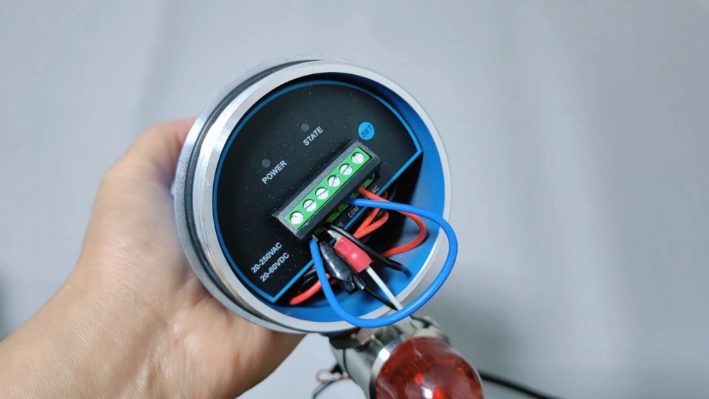 音叉液位开关连接信号灯