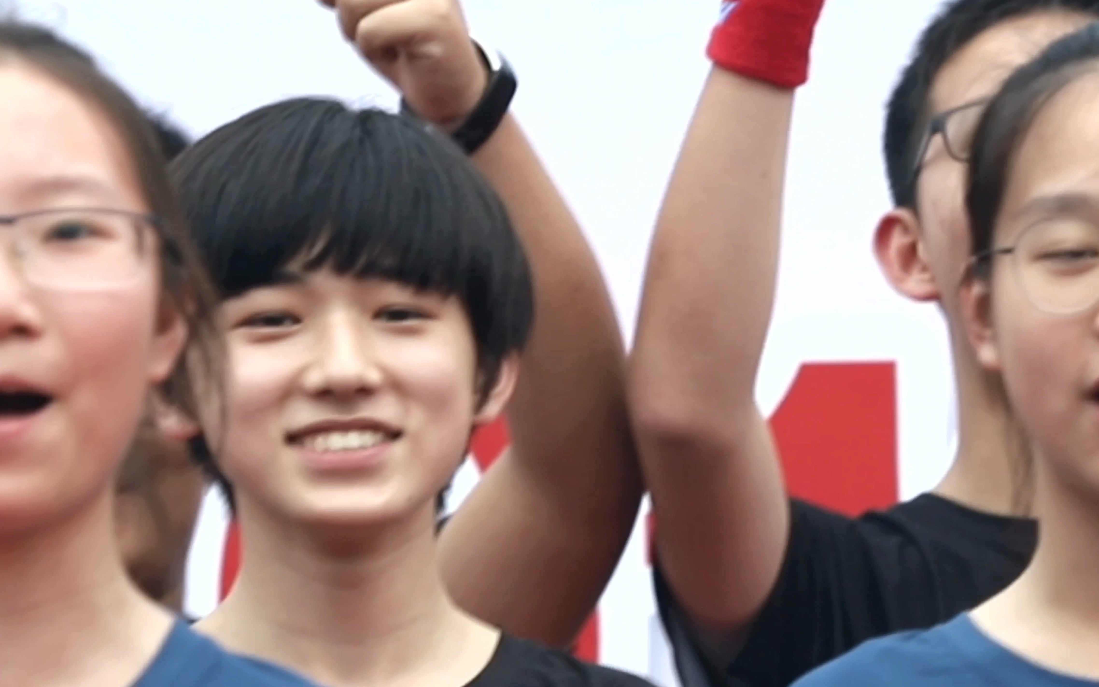 【宋亚轩】 星海中学誓师大会 台上喊口号!