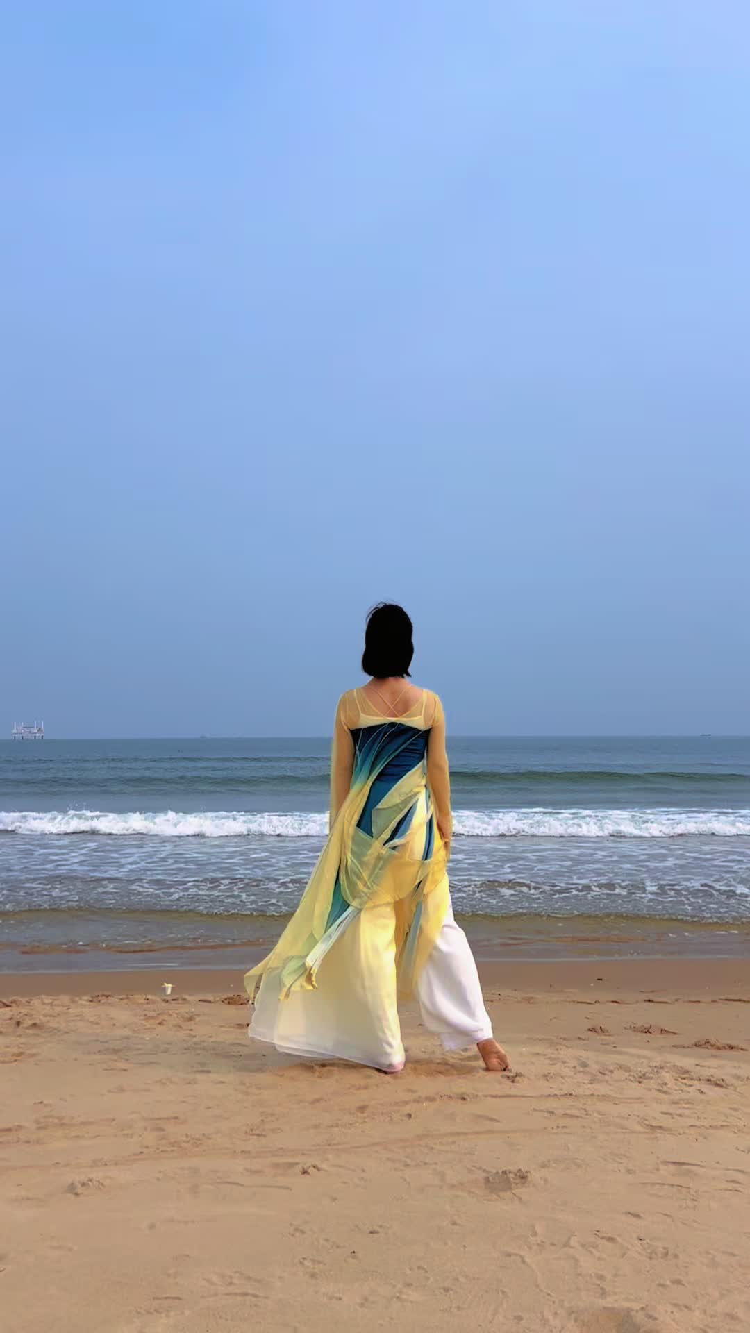 姐妹们,去海边跳美丽的神话!《神话》舞蹈完整版,这一支舞,我只为你...