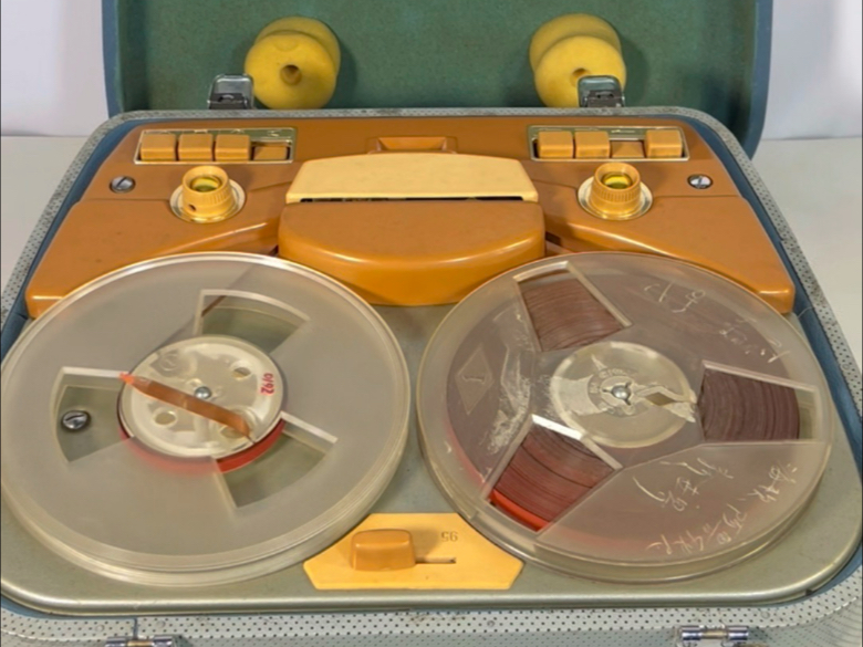 古旧老物件1970年的L601型开盘机磁带录音机