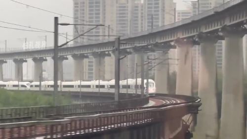 重庆到北京的高铁,为啥要绕道走284公里?G388次列车9小时长途旅行...