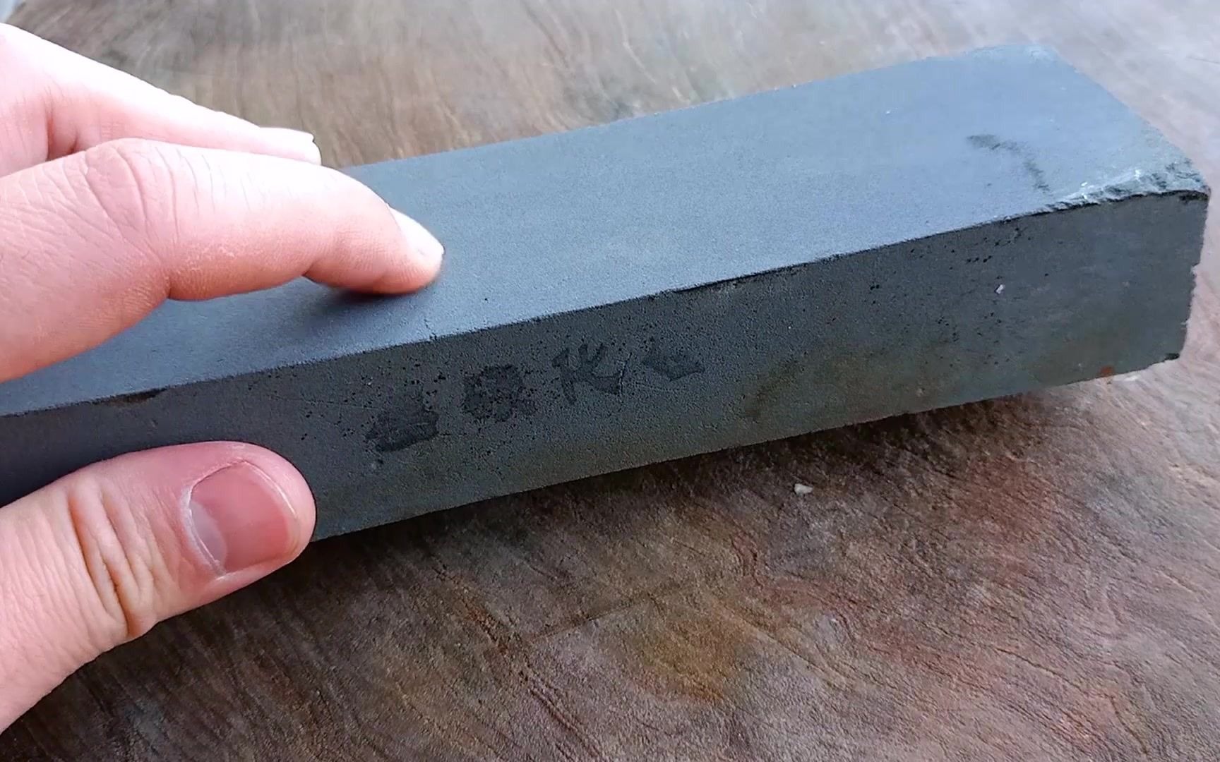家里菜刀总不快!3分钟就能上手磨刀教程,专业大厨教你核心磨刀小技巧