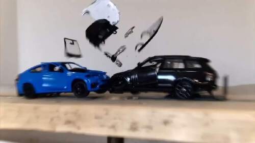 模型车碰撞测试惊现安全黑洞,结果颠覆你的认知!