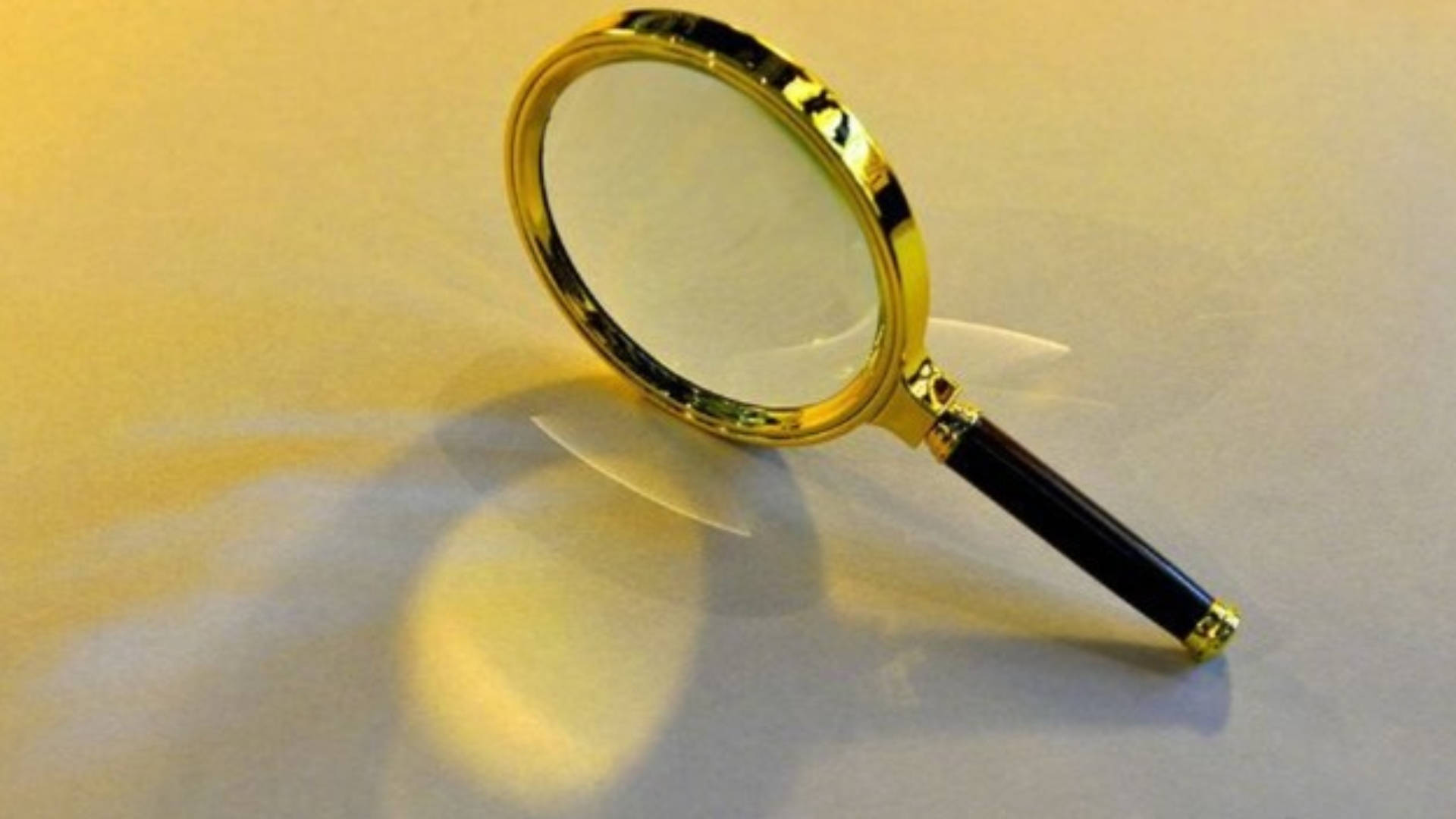 安徽一医院自制4面锦旗挂科室内被罚,市监局:构成虚假宣传