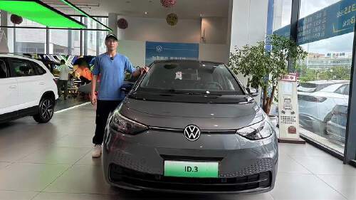 11万内抄底大众ID.3!降价后它比国产车还香?
