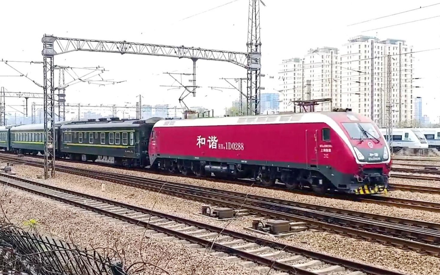 杭州至齐齐哈尔K48次火车,全程42小时,平均速度70左右