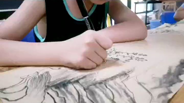 【源古美术】艺术鉴赏课程——富春山居图孩子们运用素描的形式