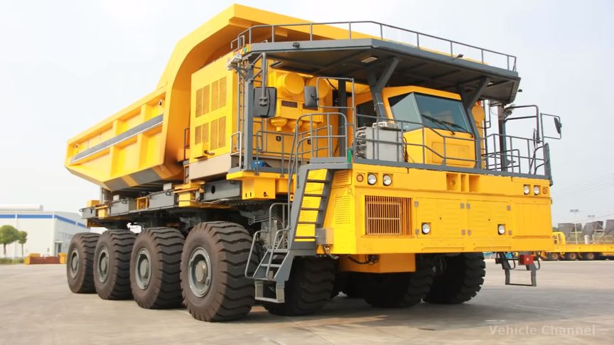 震撼!百吨4轴16轮超级矿用卡车来自中国!߇�߇