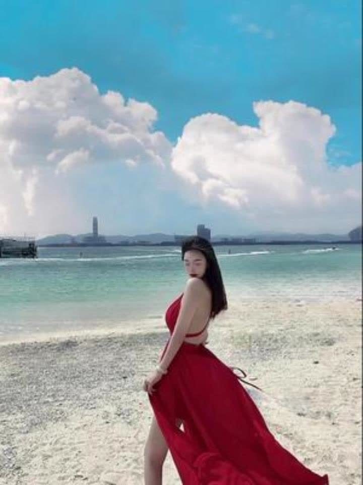 帮我帮我把海边人p走,留下红衣服女生~#在线p图