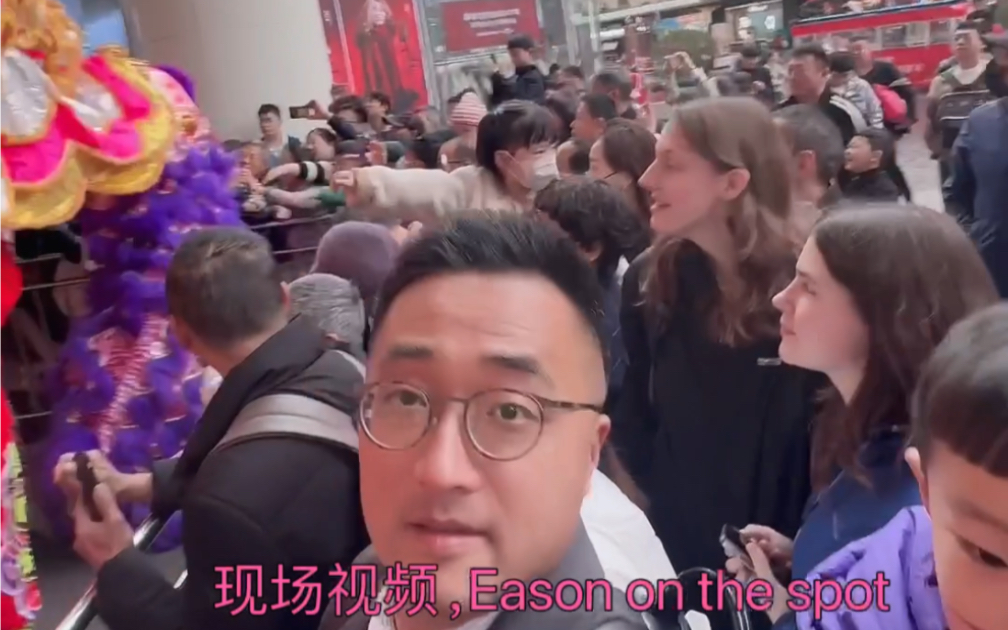 我们今天用英语聊聊中国传统文化——舞龙舞狮,Let's talk something ...