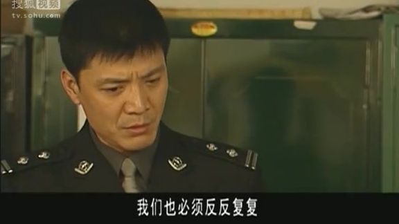 刑警不信黑老大弟弟巧合破案,最终找到案件疑点马上上报公安局长