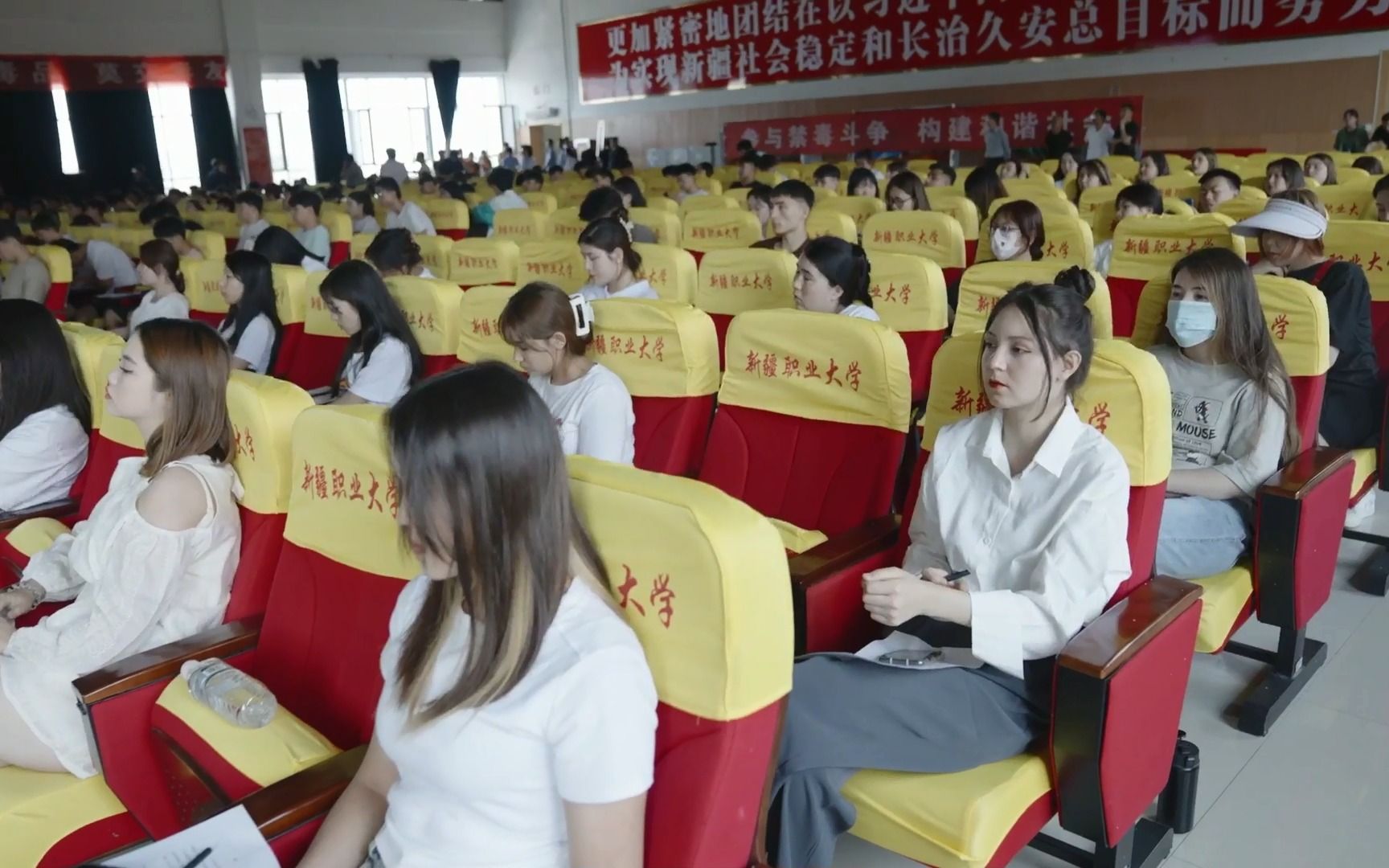 【禁毒宣传进校园】第四站:新疆职业大学