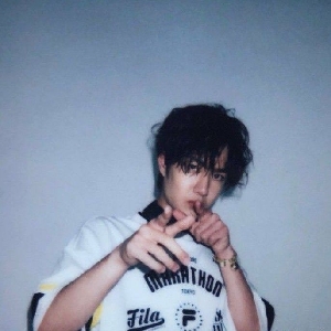 爱喝奶茶的yb 