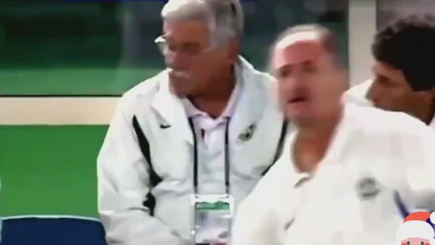 02年世界杯决赛巴西队VS德国队,当时的巴西太强大 无人能敌