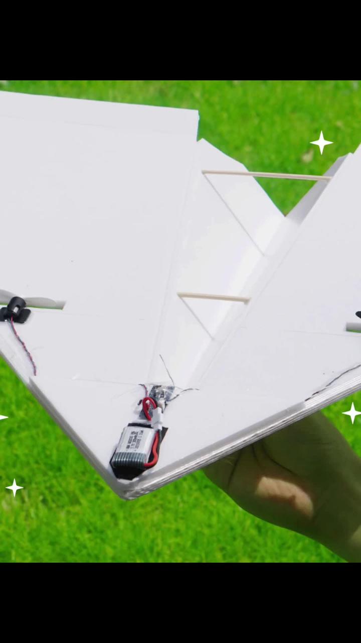 纸飞机教程来啦!#创作灵感 #遥控模型 #航模 #遥控纸飞机 #手工制作 ...