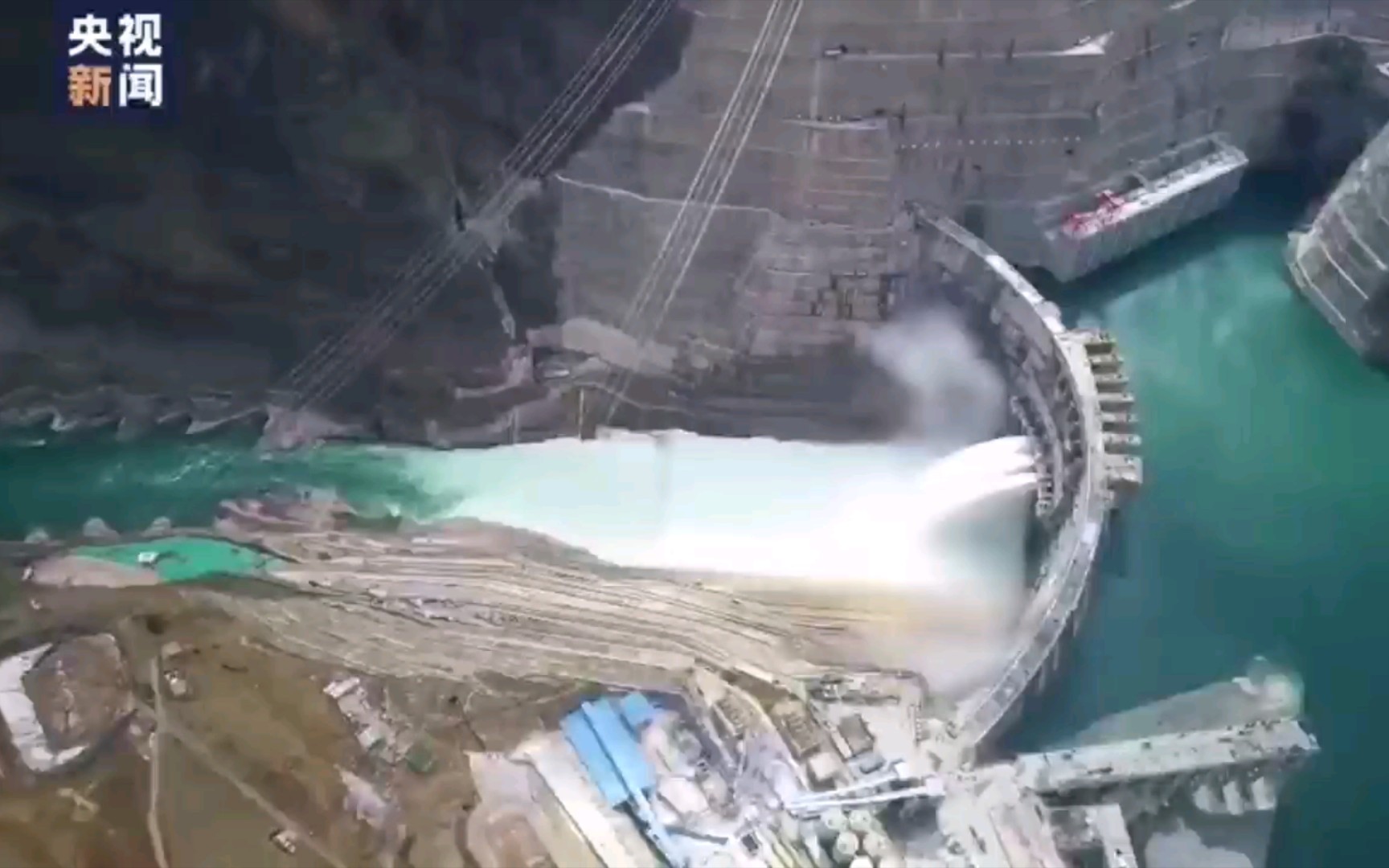 每一帧都震撼!60秒看白鹤滩水电站从无到有