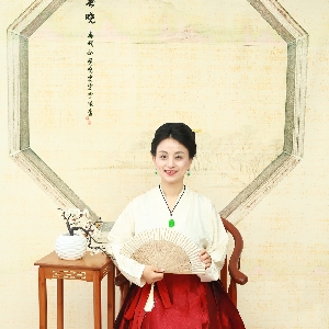 Adine积极王平心理 