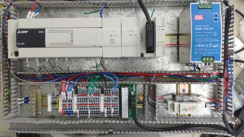 三菱fx3u四轴定位