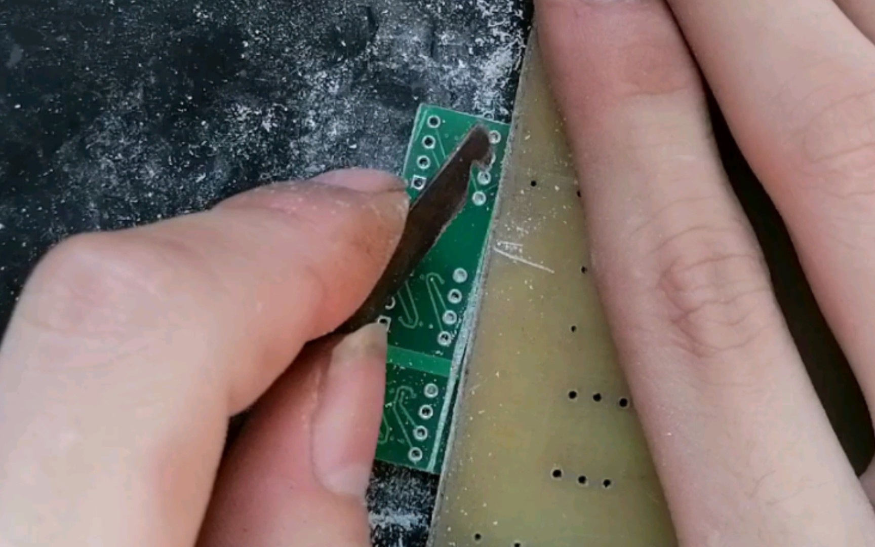 自制PCB切割刀,比壁纸刀耐用,效果出奇的好!