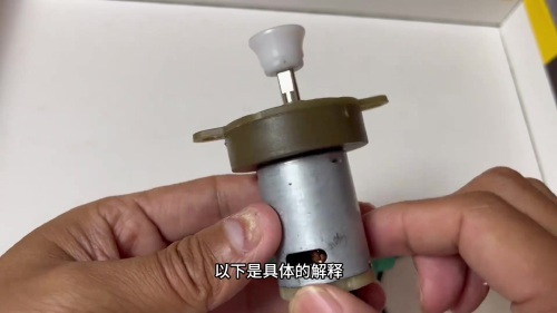 电动机的工作原理是什么?