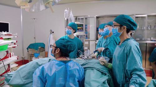 生死时速!宫外孕大出血休克急救全流程,关键时刻能救命