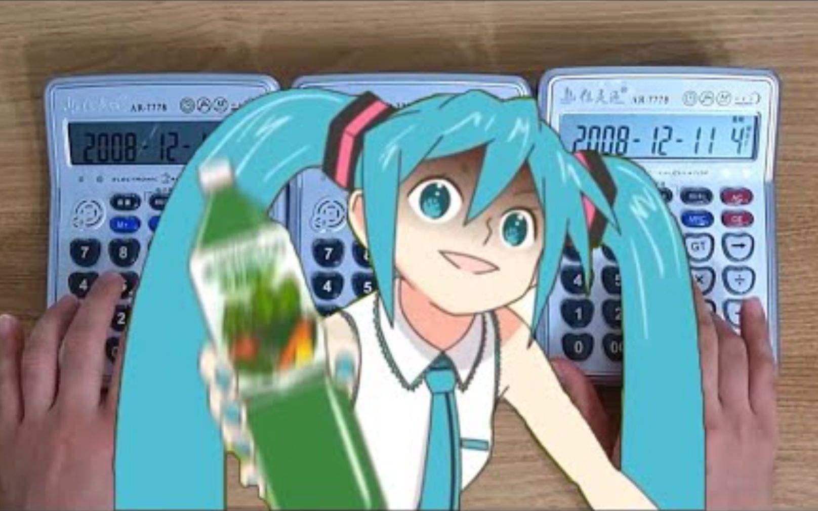 用3台计算器演奏超可爱的初音未来《蔬菜汁》