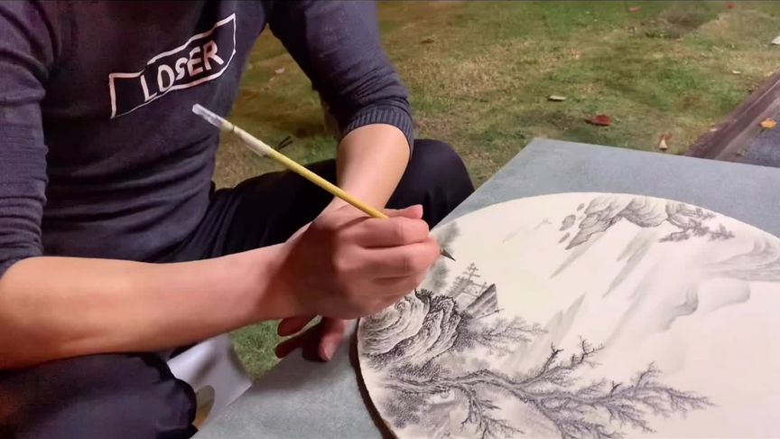 传统文化与现代文化是碰撞与冲突是融合与发展是视角与标准