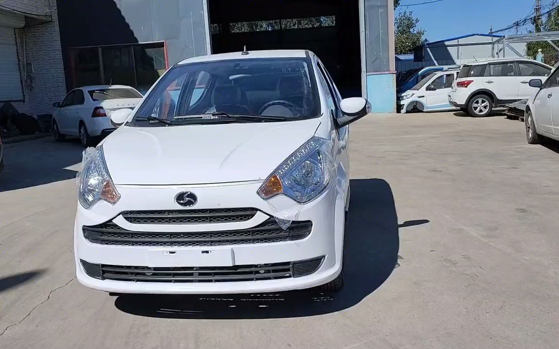 大叔看好的双排皮卡车,可选封闭式箱斗,可拉一吨货,拉水果蔬菜