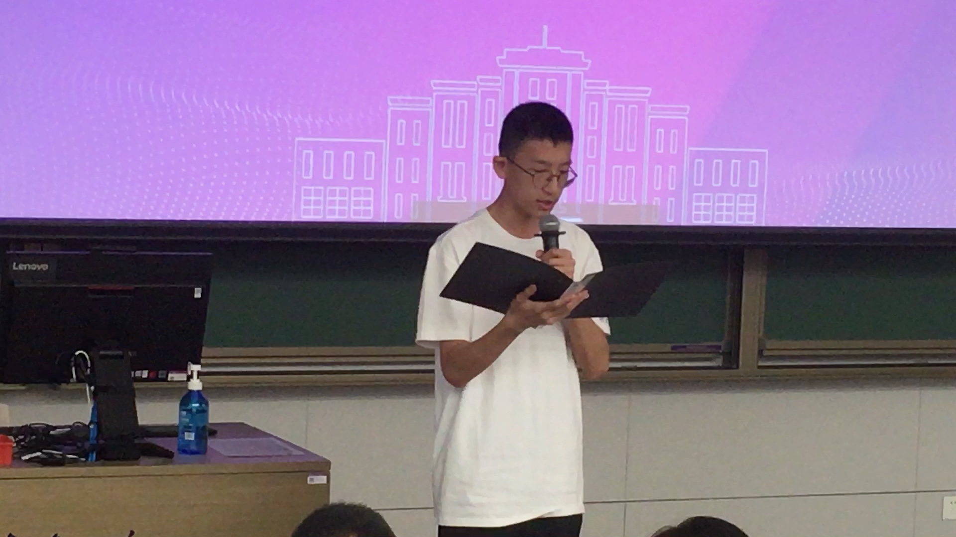 清华大学能动系开学典礼行健书院烽火班王浩龙同学作为新生代表发言