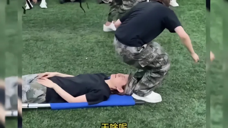 盘点憨憨女生搞笑日常 开心一笑 搞笑 憨憨女孩
