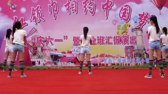 小学生的简单舞蹈