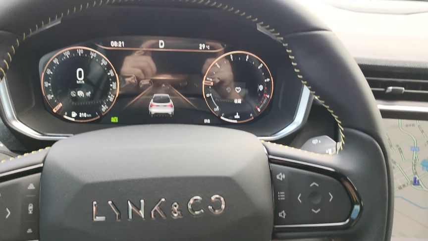 AUTOHOLD在停车挺方便的,倒车的时候最好不要用