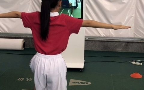 北京市小学生进行国家学生体质健康检测标准的闭眼单脚站立测试
