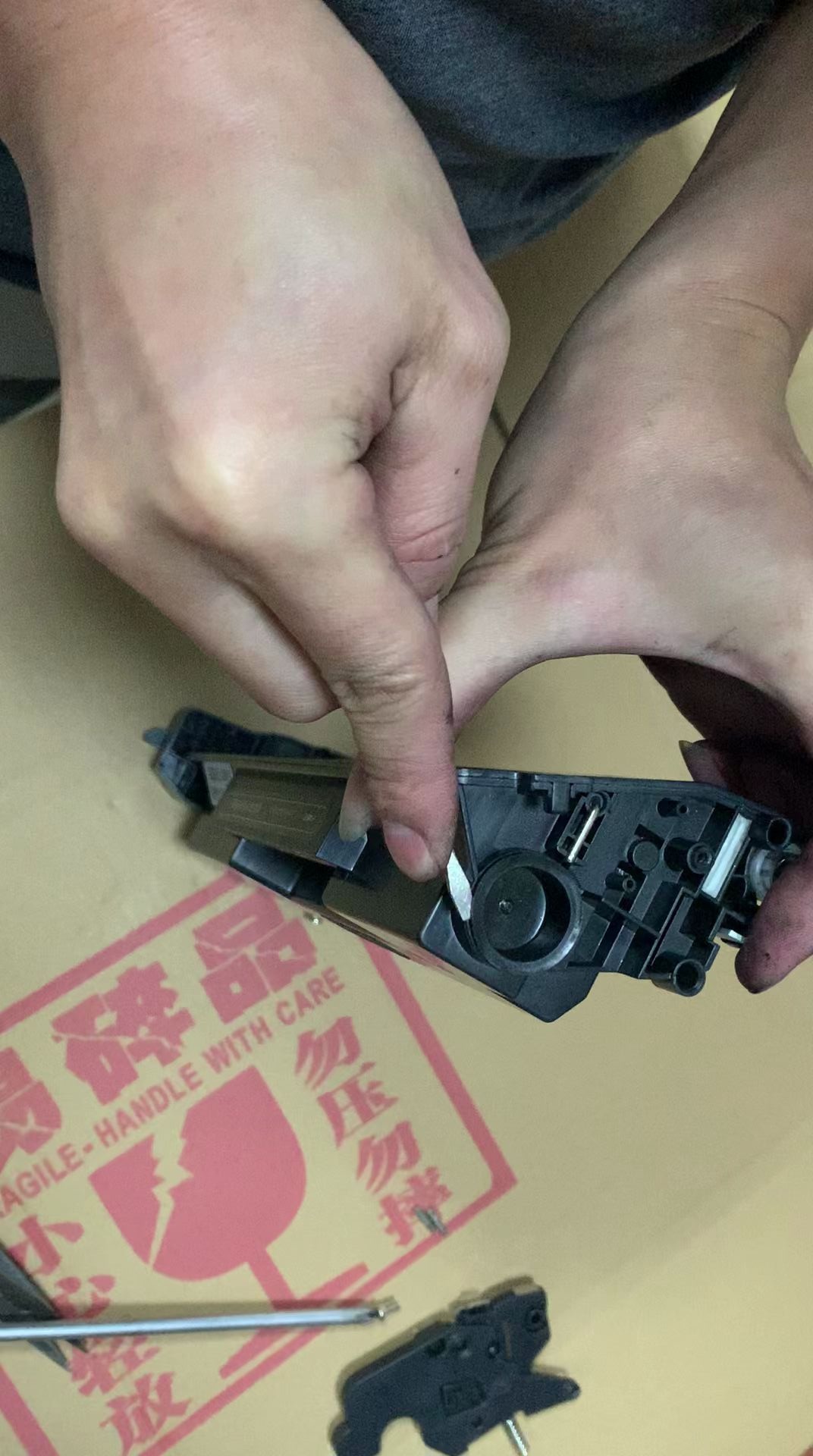 CF277A硒鼓加粉方法