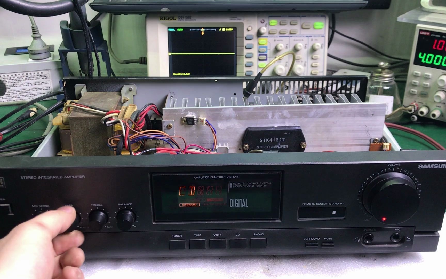 功放机维修:功放机没有输出原来缺少跨线