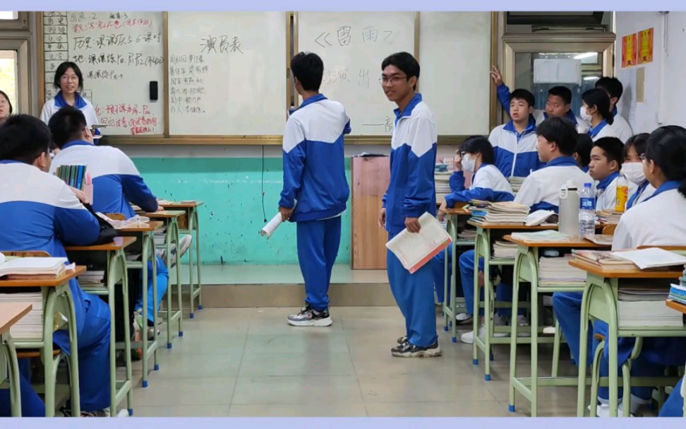 是第一次校园话剧呀～