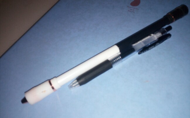 普通笔转笔简单小连招教程
