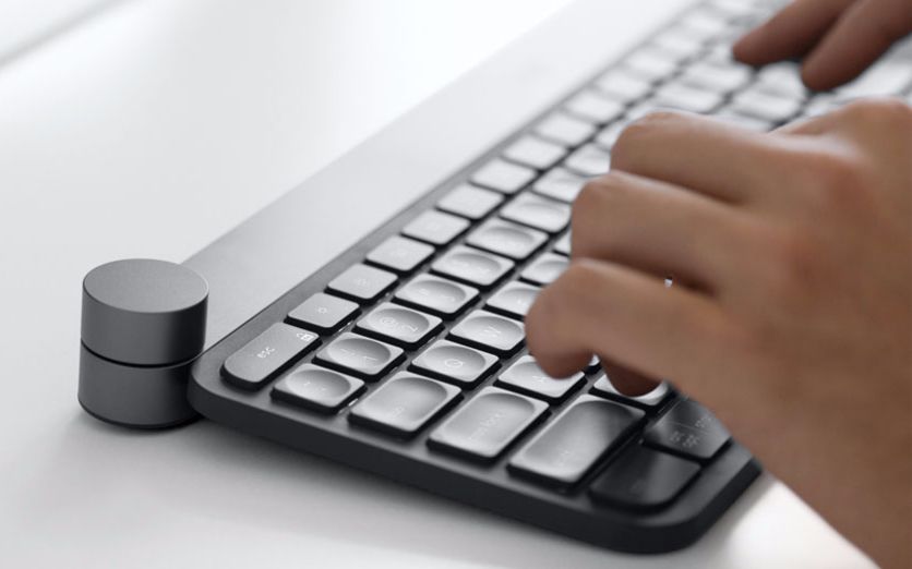 一下子省了3万块,罗技CRAFT键盘评测,没钱买微软Studio的最佳选择