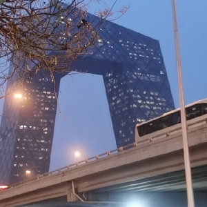 青衣隐市 