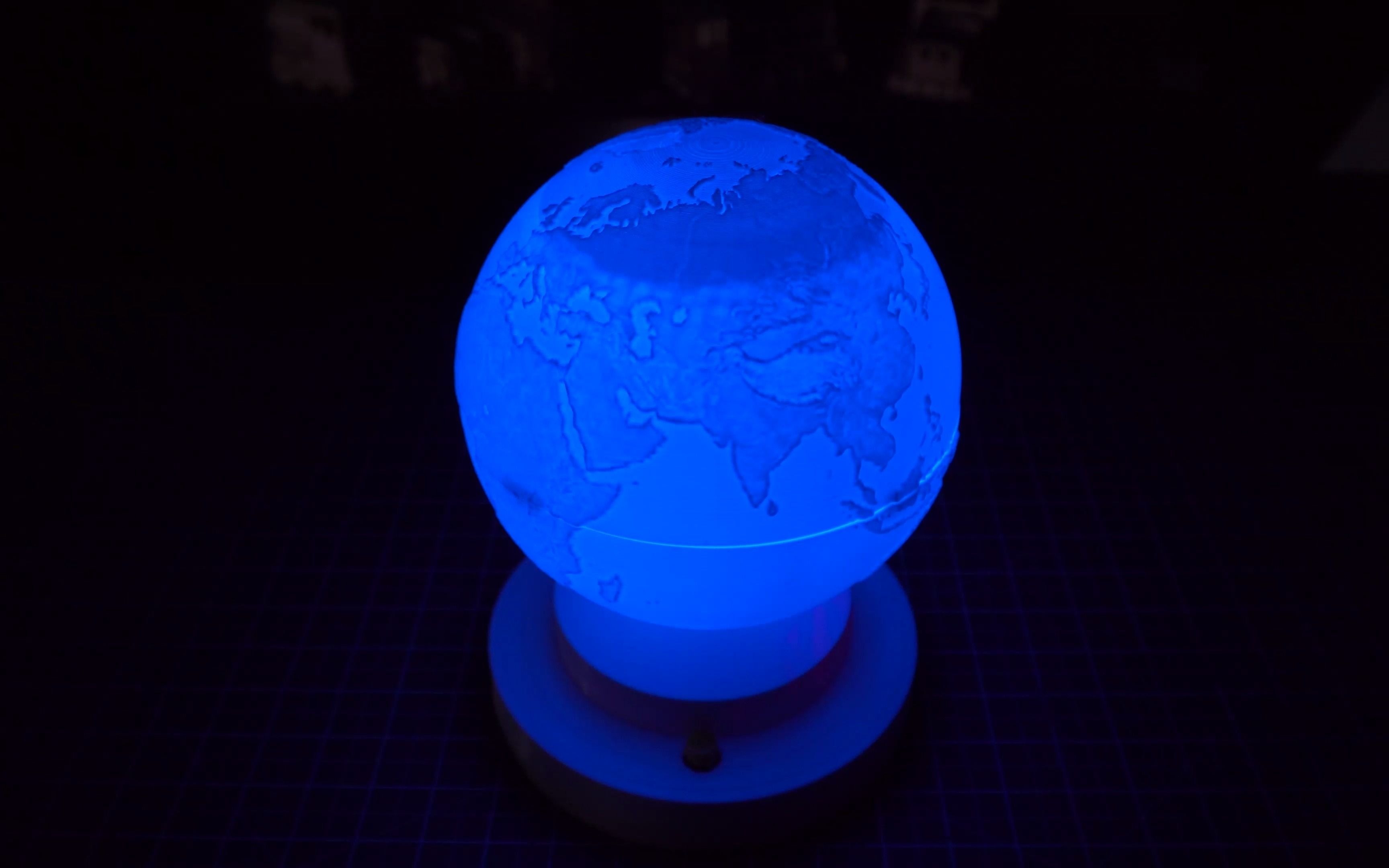 地球灯——一款提醒你及时开窗通风的空气质量检测器