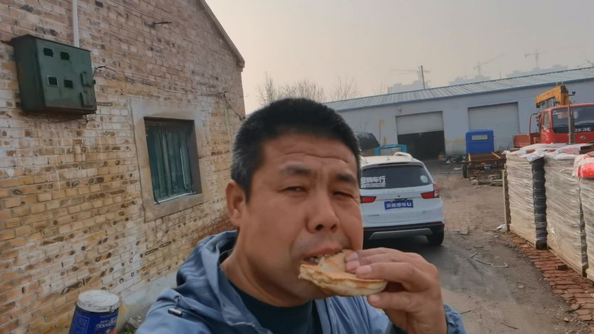 一大早改装两台电动车增程器改装,柴油暖风机下午装两台旺季到了