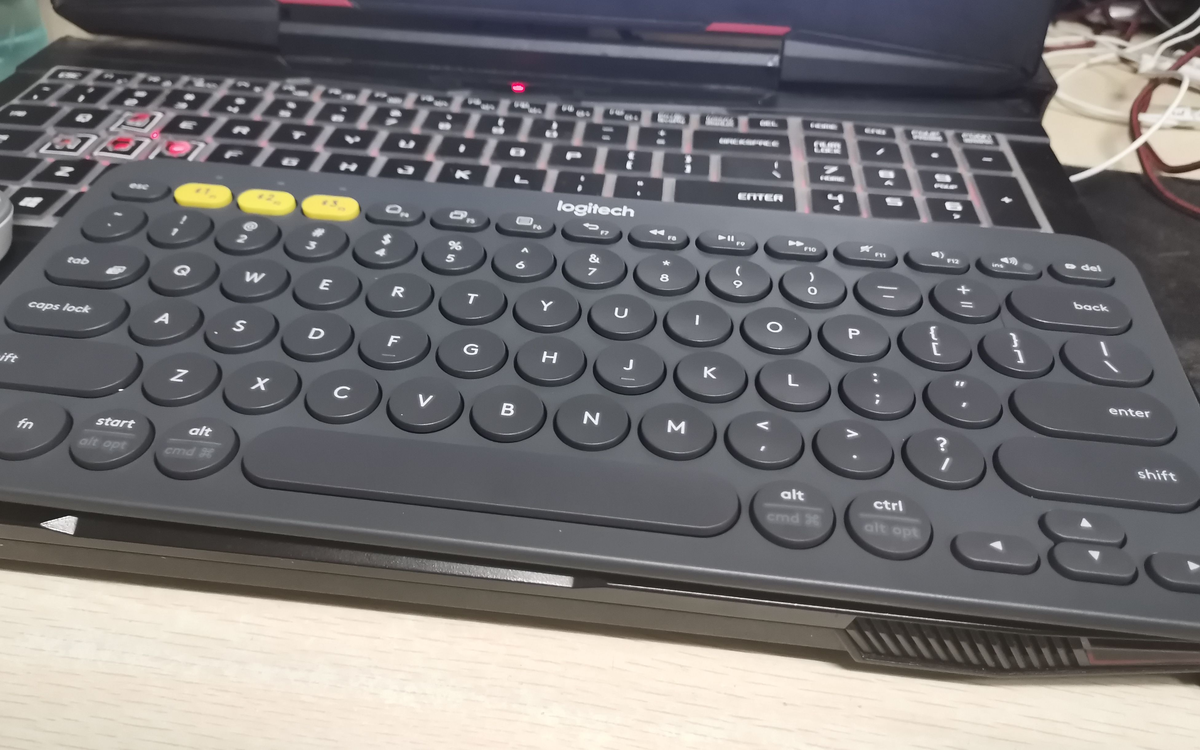 适合平板的蓝牙键盘来了——罗技k380,配合小米平板2Windows真香!