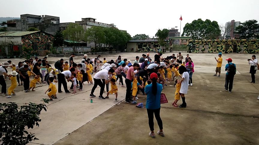 学校组织的亲子活动