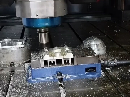 这是deepseek给写的五轴龙门加工中心的文案,厉害了#数控加工 #机...