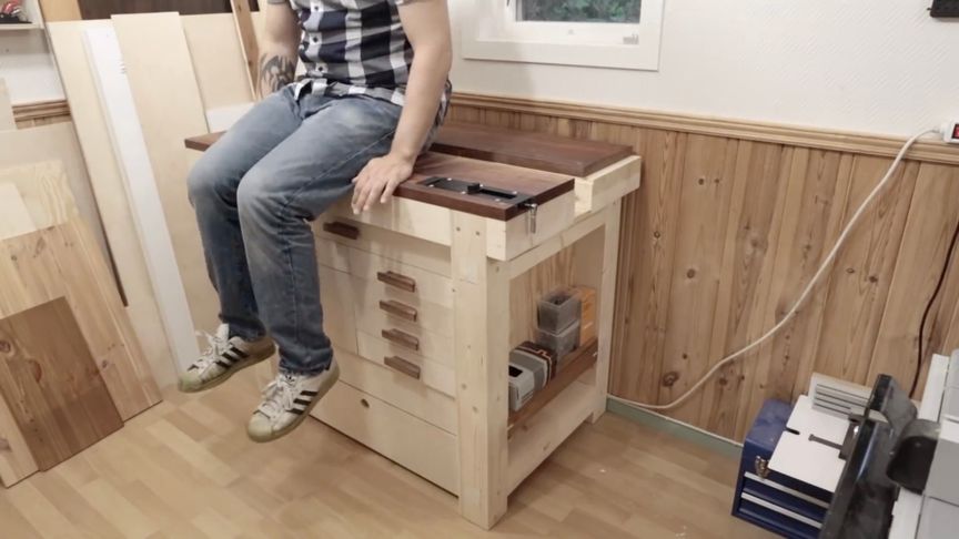 如何制作一个便宜结实好用的木工桌?一种木工桌的制作过程