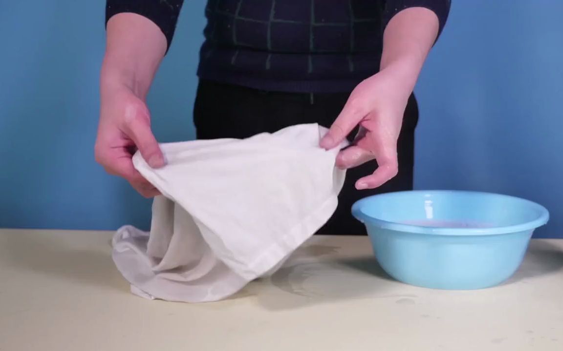 白衣服的油渍怎么去