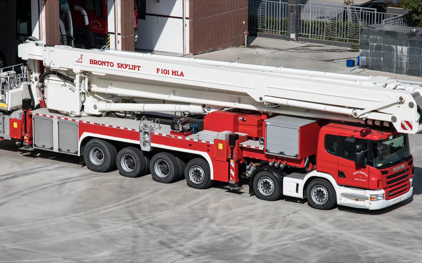 【Minecraft】博浪涛101米登高平台消防车教程(1.5:1比例)| 献礼119...